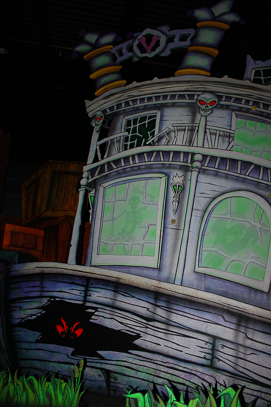 Negative-G - Six Flags St. Louis Daredevil Daze 2014 - Page Thirteen
